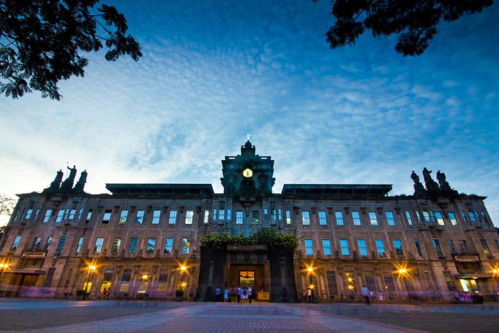 400-Year-Old University Upgrades to Wireless Lectures - EZCast Pro